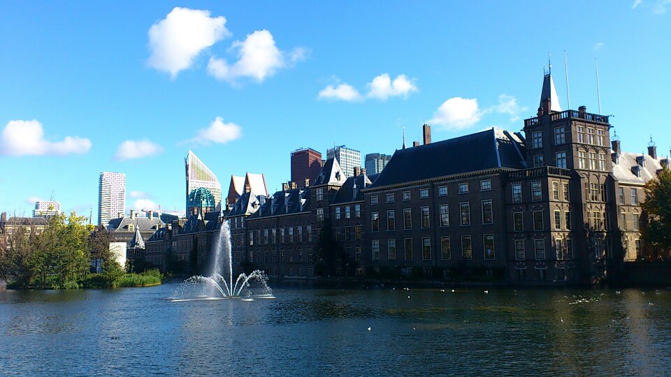 Den Haag Amsterdam